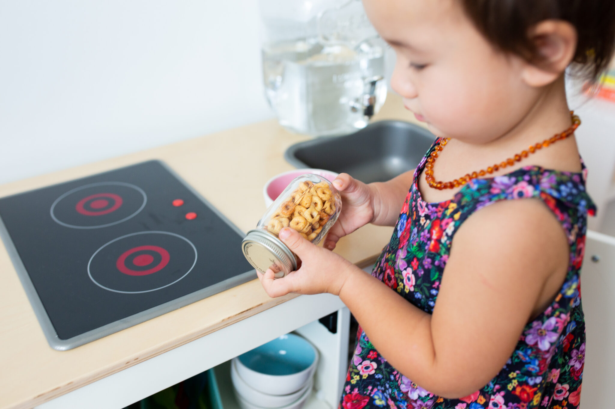 Playful Ways to Support 7 Fine Motor Skills in Babies and Toddlers ...