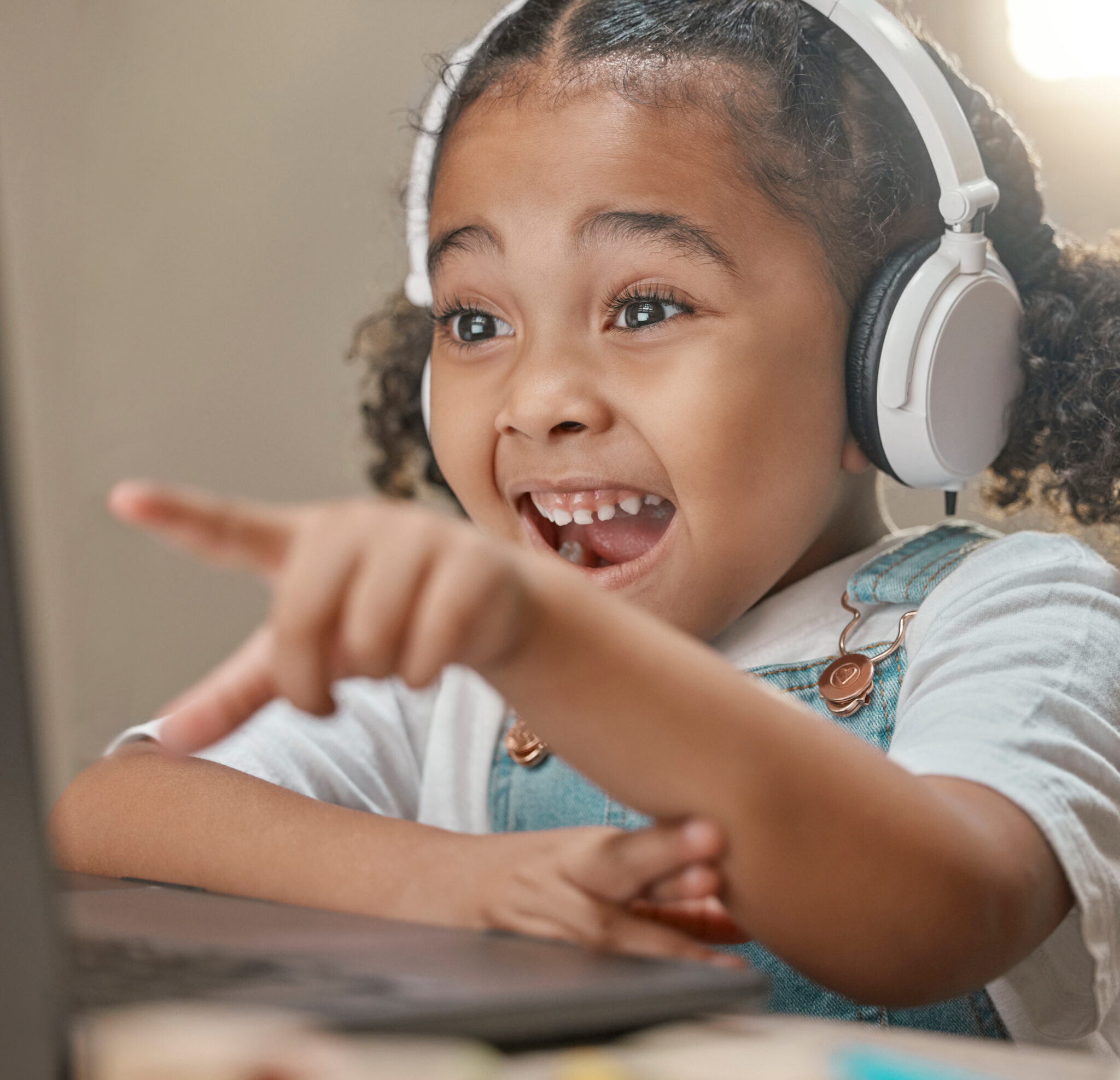 8 Tips for Teaching Students with Disabilities Virtually - Brookes Blog